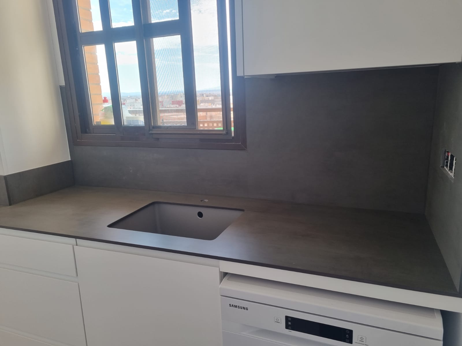 Encimera porcelánica en tú cocina - Mármoles Francisco Barba